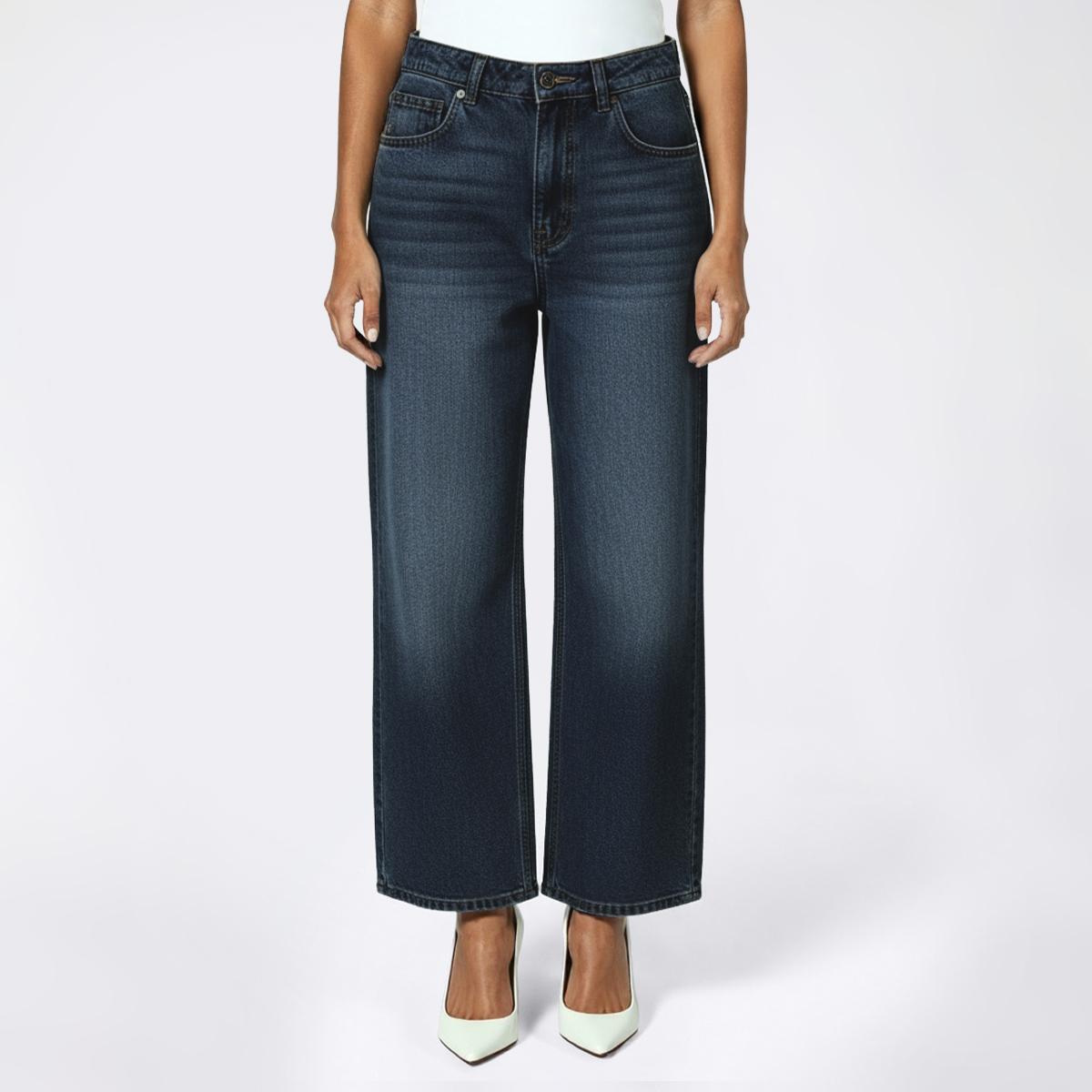 Click here for Juniors Celebrity Pink Low Rise Wide Leg Baggy Jea... prices